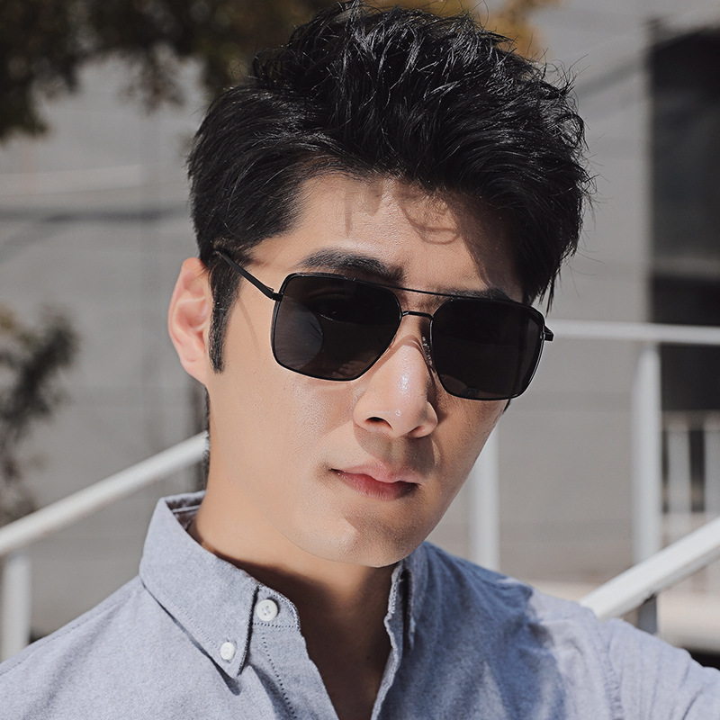 Cowok Keren Berkacamata