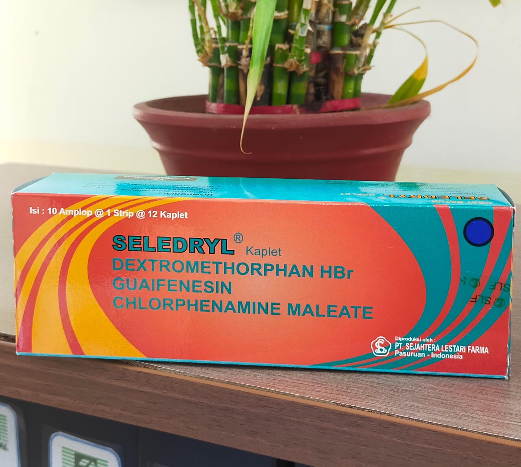 Jual Samcodin Obat Batuk 1 Box Terbaru - Jul 2024 | Lazada.co.id Jual Samcodin Obat Batuk 1 Box Terbaru - Jul 2024 | Lazada.co.id