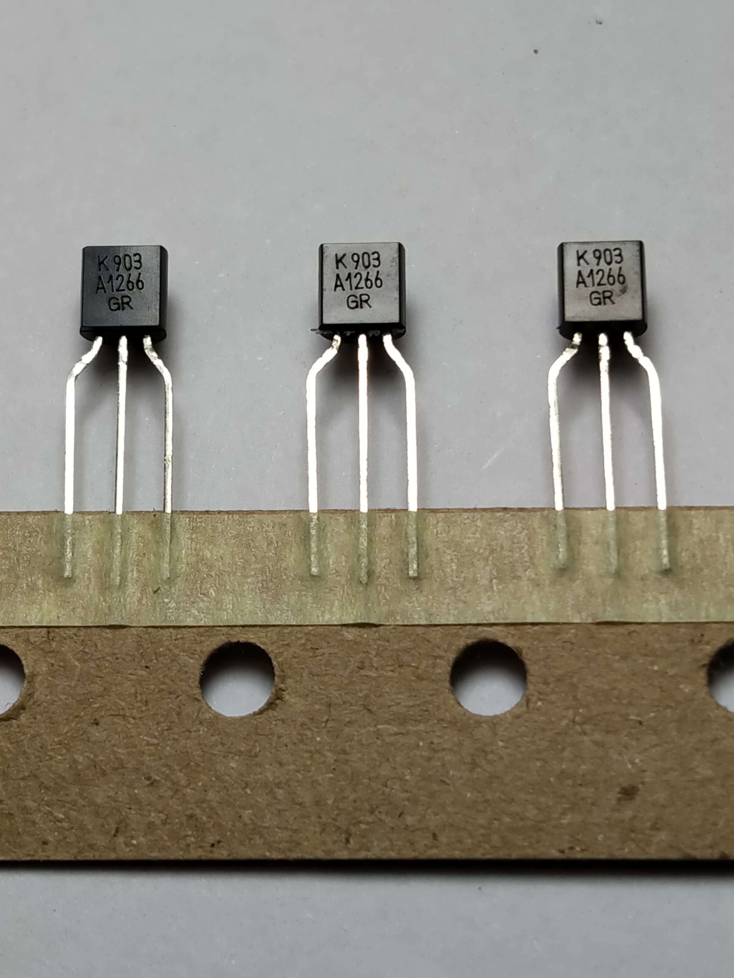 A1266 Transistor Pinout, Features, Equivalent, Applications, 59% OFF